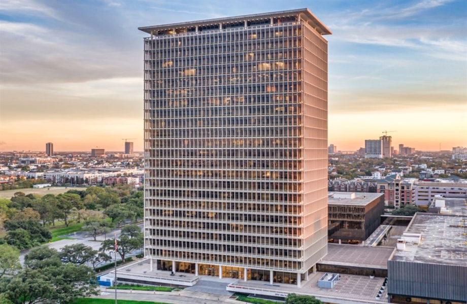 JD Fields & Co. Relocates to Wortham Tower